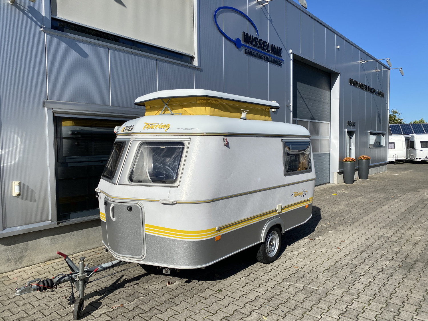 Eriba Touring Pan Familia 320 | Wisselink Caravans en campers